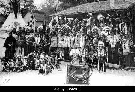 Ogallalas Sioux-Gruppe in das Indianer-Dorf im Zoologischen Garten von ...