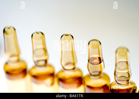 Ampullen detail Serie Kosmetik Medizin medizinisch Apotheke Medikamente ...
