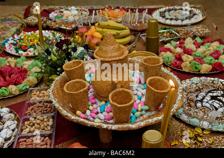 Ein traditionelles Pessach (Jüdische Passah Feiertag) Platte mit den ...