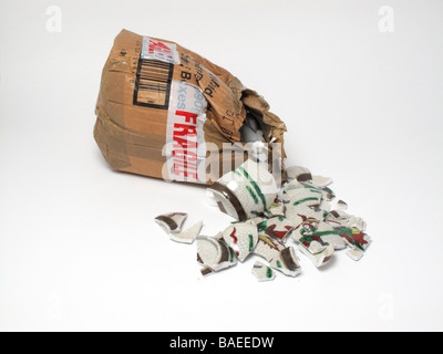 Fragile Paket beschädigt Stockfoto, Bild: 30277563 - Alamy