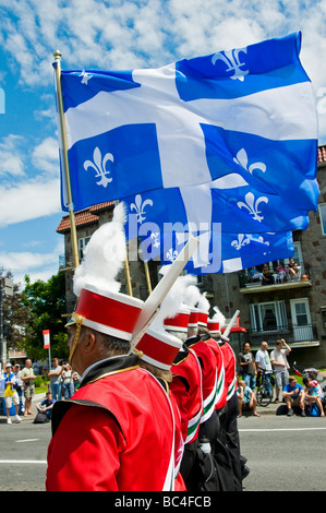 Die St-Jean-Baptiste Day Parade am St. Denis in Montreal, Que ...