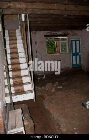 Neue interne tragenden Wand gebaut Stockfotografie - Alamy