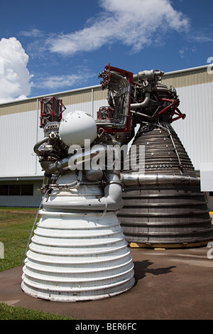 J2-Raketentriebwerk NASA Space Center Houston Texas USA Stockfoto, Bild ...