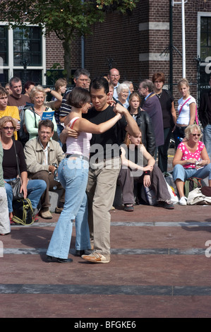 AMSTERDAM - Publikum während einer Vorstellung in AFAS Live. Dystinct ist der erste arabische ...
