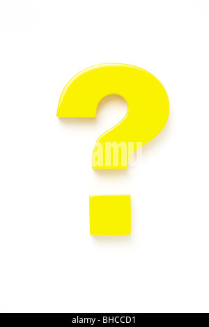 Gelbes Fragezeichen, geschossen von oben rechts Stockfotografie - Alamy