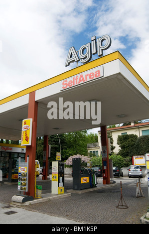 AGIP Tankstelle Stationen Ölen Garage Firma Kette Italien italienische ...
