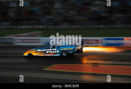 Jet Car Fireforce 3 angetrieben von Martin Hill im FIA European Drag ...