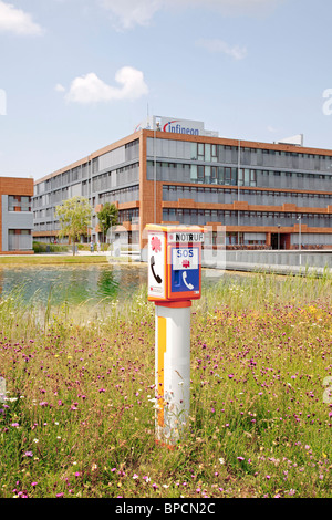 Hauptsitz der Infineon Technologies AG, Neubiberg bei München, Bayern ...