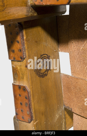 Adolf Hitler - ein Sessel, aus seinem persönlichen Zimmer im Roadhouse ...