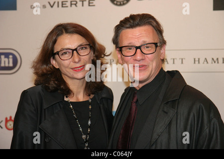 Spannende Hannes Hellmann Freundin Bilder