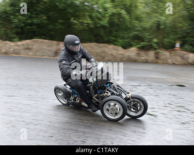 4MC - 4 Rad Motorrad Konzept dieser seltsam aussehende Kreation könnte ...