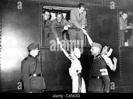 Freiwillige der spanischen "Blauen Division" in Berlin, 1941 ...