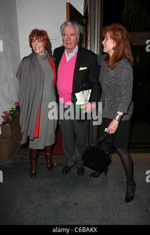 Robert Wagner und Stephanie Powers Madeo Restaurant in West Hollywood ...