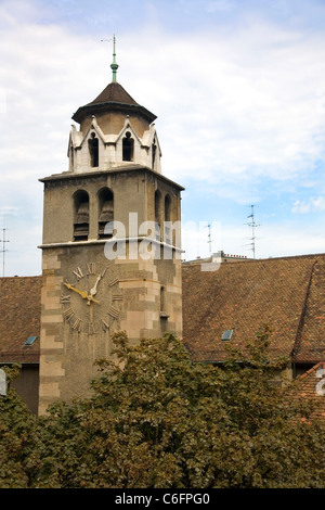 Blick von der Terrasse Agrippa-d'Aubigné auf die Taverne de la ...
