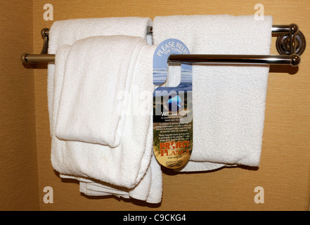Hotel Handtücher & hängenden unterzeichnen anfragenden Gäste, ihr ...