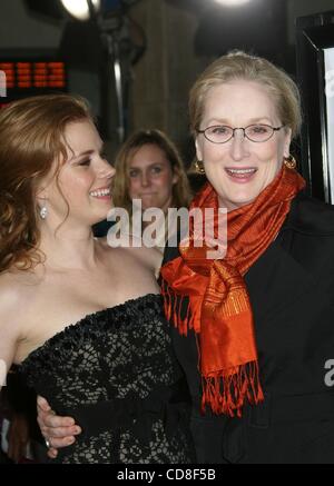 Meryl Streep und Amy Adams bei der Los-Angeles-Premiere von "Julie ...
