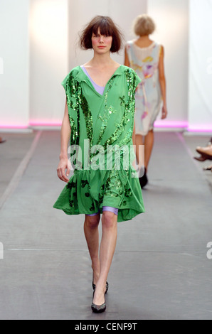 Sophia Malik London bereit zu tragen Frühling Sommer Modell Brünette ...