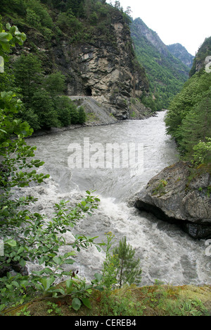 Georgien, Svaneti Region, der Enguri (Enguri) und dam Stockfotografie ...