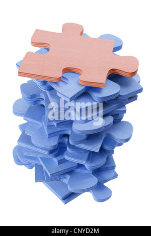 Haufen von weißes leeres Puzzle Stücke Hintergrund Stockfotografie - Alamy
