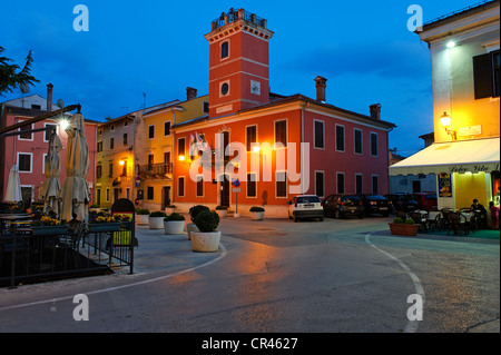 Rathaus, Altstadt, Novigrad, Istrien, Kroatien, Europa Stockfoto, Bild ...