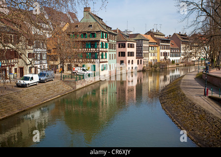 Straßburg, Frankreich, Europa - Fluss Ill in der Altstadt im Sommer ...