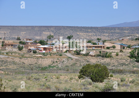 Häuser in Native Indian Reservation, New Mexico, USA Stockfotografie ...