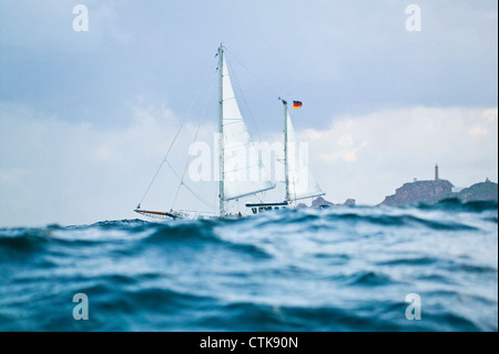 Segelschiff auf hoher See Stockfoto, Bild: 49529913 - Alamy