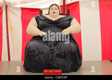 Eine Statue von Miss Jane Campbell, die Fette Dame, ein Zirkus Sideshow ...