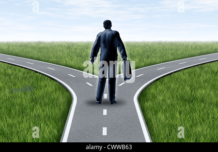 Überqueren von Straßen Horizont mit Rasen und blauer Himmel mit einer ...