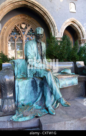 Statue von Sándor Károlyi auf der Burg Vajdahunyad, Budapest, Ungarn ...
