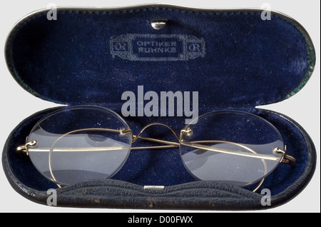 Adolf Hitler, Lesebrille mit Goldrahmen und Gehäuse rahmenlose Ausgabe ...