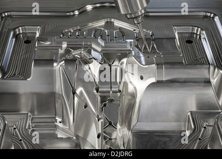 Riedlingen, Deutschland, Herstellung einer Druckguss-Form ...