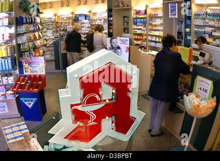 Deutsche Apotheke Logo, roten "A" für "Apotheke", mit aesculapian ...