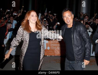 Bruce Springsteen und seine Frau Patti Scialfa und seine Kinder, Ehan ...