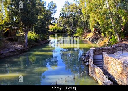 Israel Jordanien Fluß Epiphanie Christian orthodoxe Zeremonie am Fluss ...