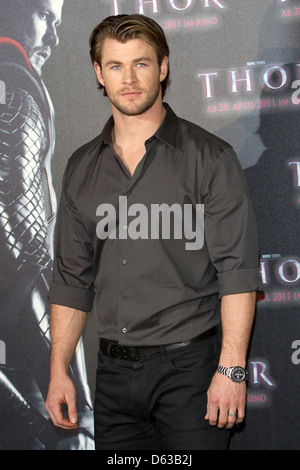 Chris Hemsworth besucht ein Photocall zum Film "Thor" im Hotel ...