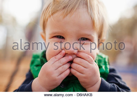 Nahaufnahme eines jungen Grimasse Stockfoto, Bild: 39435182 - Alamy