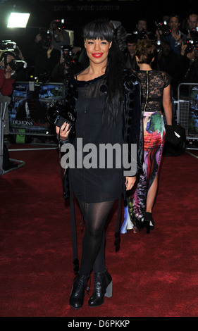 Sarah-Jane Crawford "Dämonen sterben nie" UK Filmpremiere statt im ...