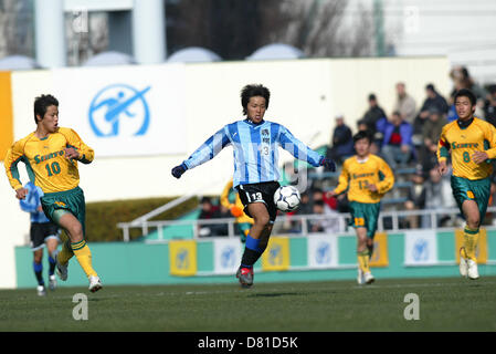 (L, R) Shinzo Koroki (Hosho), Keisuke Honda (Seiryo), 31. Dezember 2003 ...