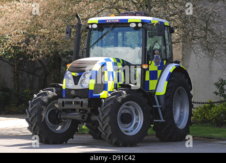 Polizei Traktor, UK Stockfoto, Bild: 57194479 - Alamy