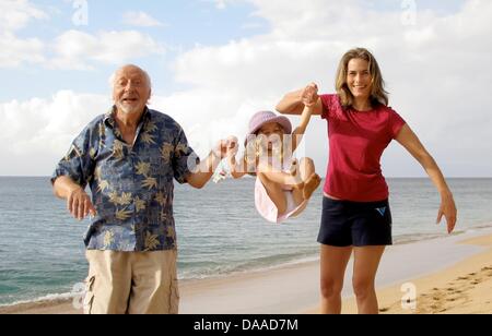 Jovan und Janina Nenadic, Karl Dall, Pelle Pettker und Sabine Kaack auf ...