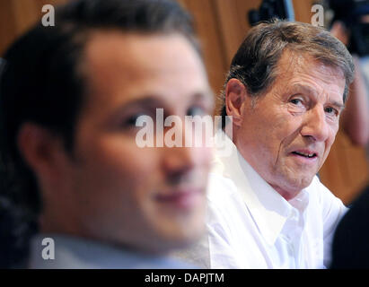 David Rott, Udo Jürgens und Christian Berkel bei einem Fototermin für ...