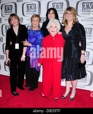 Geri Jewell. Cloris Leachman, Nancy McKeon, Charlotte Rae und Lisa ...