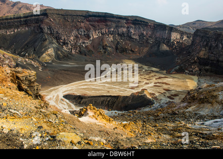 Mount Aso aktive Vulkan auf der Insel Kyushu, Südjapan Stockfotografie ...