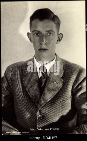 AK Prinz Oscar von Preußen, Liersch 4521, Uniform, Schirmmütze Stockfotografie - Alamy