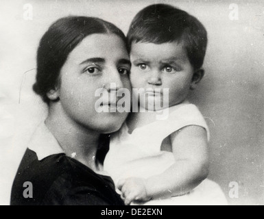 Josef Stalin mit seiner zweiten Frau Nadezhda Alliluyeva (1901-1932 ...