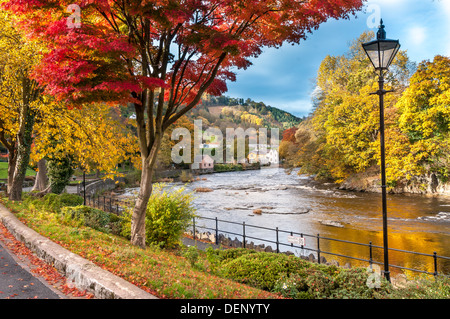 Denbighshire, Wales Llangollen. Dinbren Hall und Ackerland in Richtung ...