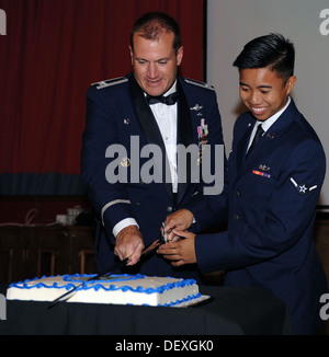 Der Oberst der US-Luftwaffe, Jose Cabrera, Kommandant der ...