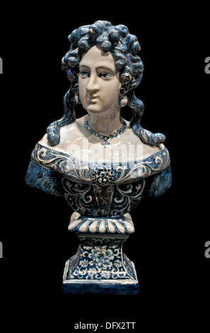 Büste von Mary Stuart Queen of Scots Schottland (Delft Zinn glasiertem ...