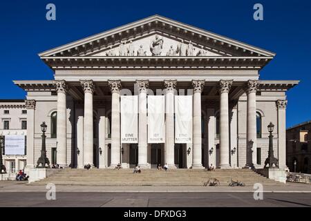 Münchner Residenz Theater Residenztheater Stockfoto, Bild: 76830593 - Alamy